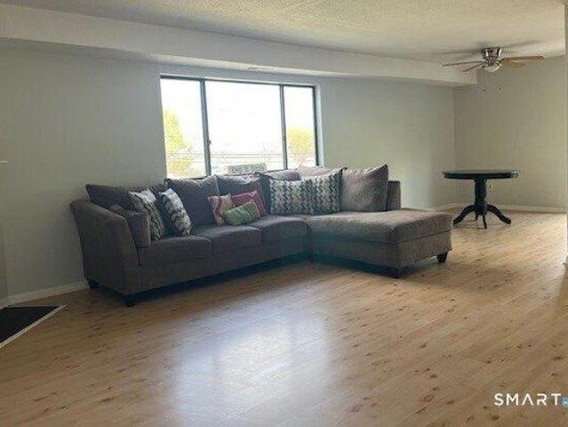 house with 2 bedroom, Norwalk CT DS102257405