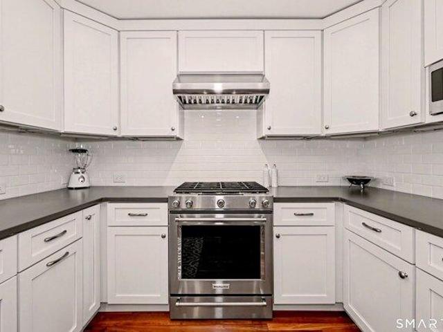 house with 2 bedroom, Norwalk CT ES104113675