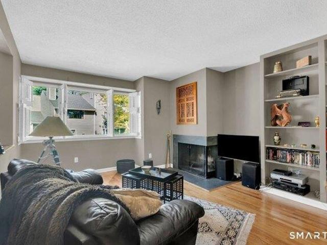 house with 2 bedroom, Norwalk CT ES104330089