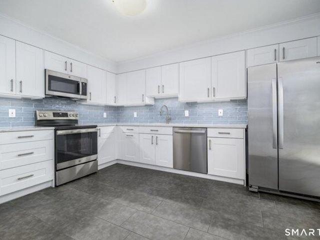 house with 2 bedroom, Norwalk CT ES104411140