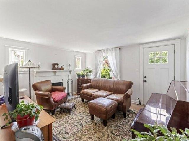 house with 2 bedroom, Norwalk CT ES105123820
