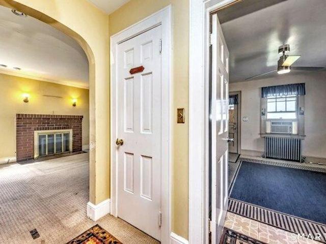 house with 2 bedroom, Norwalk CT ES102827074
