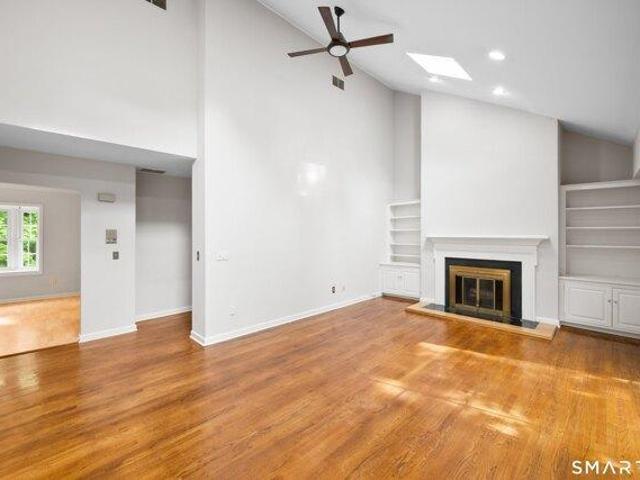 house with 2 bedroom, Norwalk CT ES103438489