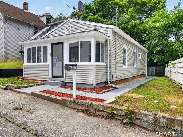 house with 2 bedroom, Norwich CT ES105125663