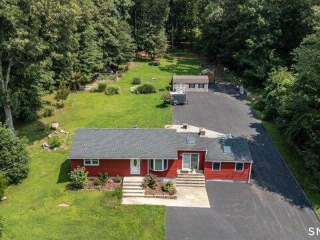 house with 2 bedroom, Norwich CT ES105127213