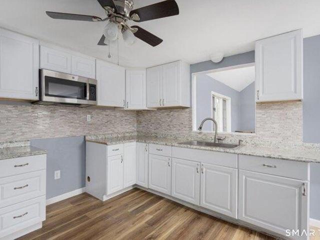 house with 2 bedroom, Norwich CT ES105158052