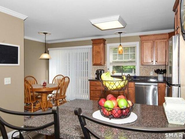house with 2 bedroom, Norwich CT ES103184624