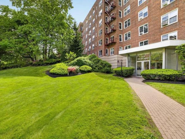 house with 2 bedroom, NY NY DLS102468839
