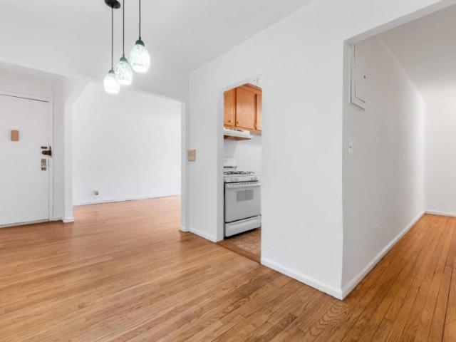 house with 2 bedroom, NY NY DS102306857