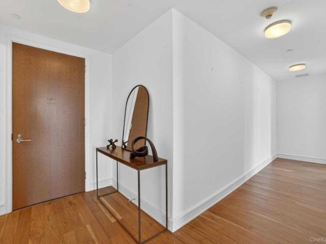 house with 2 bedroom, NY NY DS98373545