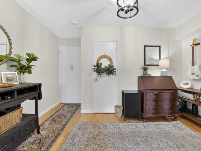 house with 2 bedroom, NY NY ES102435230