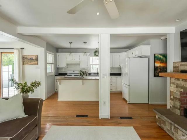 house with 2 bedroom, NY NY ES102770970