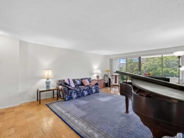 house with 2 bedroom, NY NY ES102715641