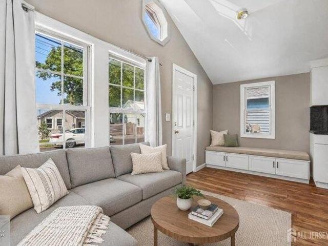 house with 2 bedroom, Old Bridge NJ ES104905380
