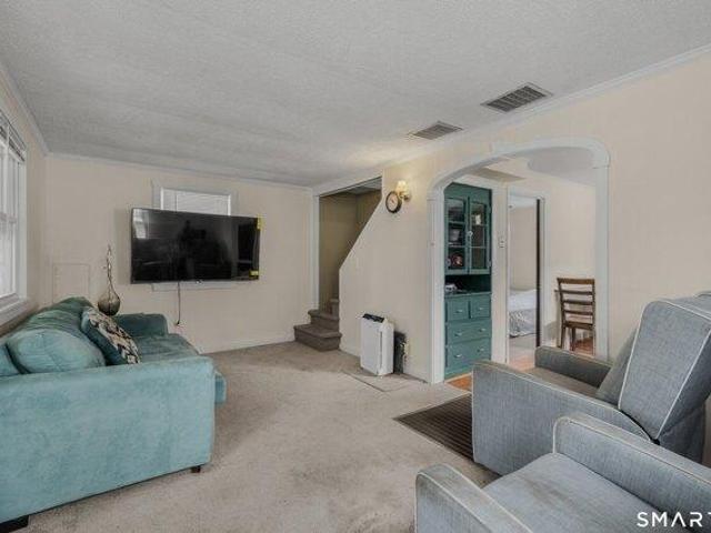 house with 2 bedroom, Old Lyme CT ES104153765
