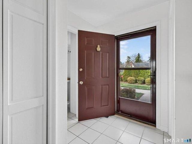 house with 2 bedroom, Old Saybrook CT ES103098382