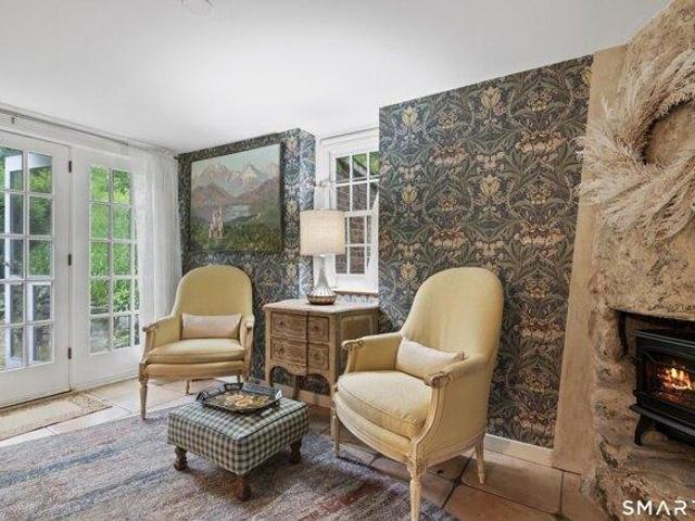 house with 2 bedroom, Old Saybrook CT ES104479716