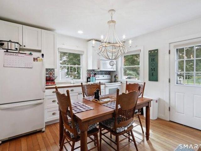 house with 2 bedroom, Old Saybrook CT ES104150172
