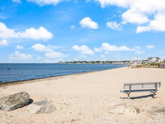 house with 2 bedroom, Old Saybrook CT ES105288490
