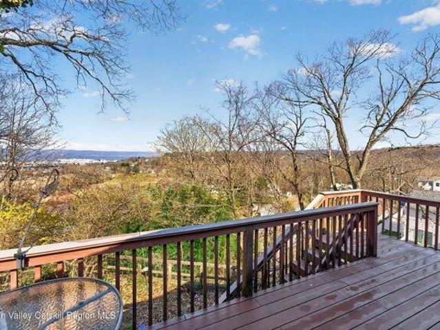 house with 2 bedroom, Ossining NY DLS101781088