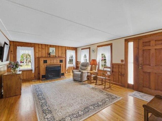 house with 2 bedroom, Orleans MA DS102592660