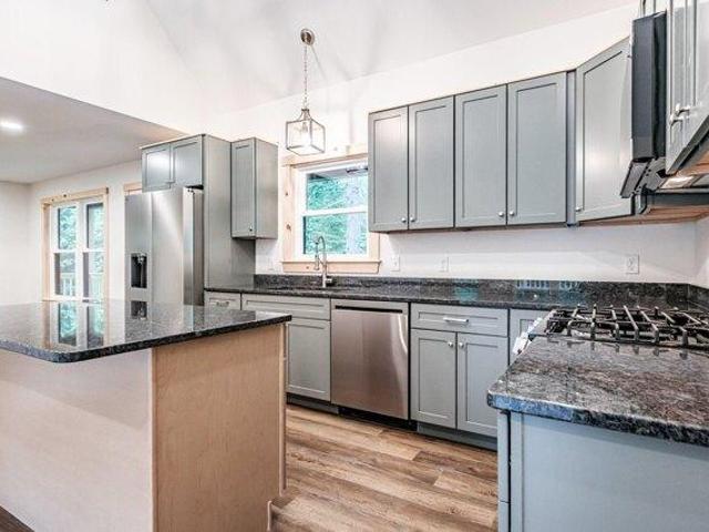 house with 2 bedroom, Otisfield ME ES104377011