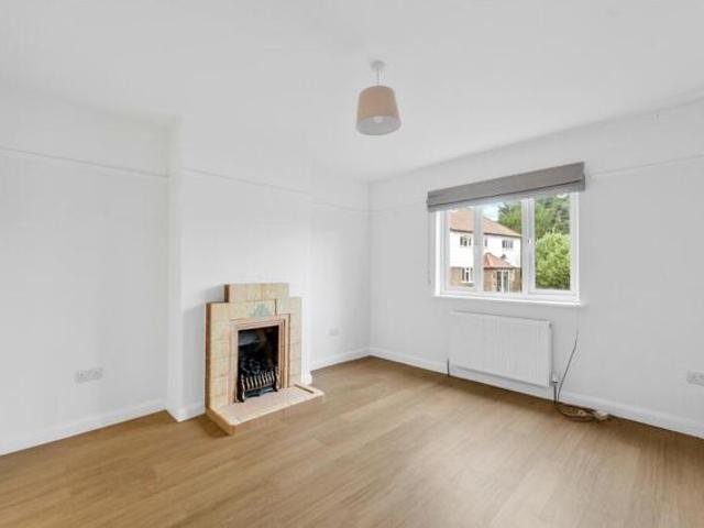 House With 2 Bedroom Oxted Surrey ES87766718
