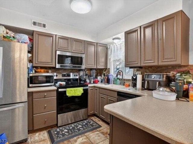 house with 2 bedroom, Passaic NJ DS104405980