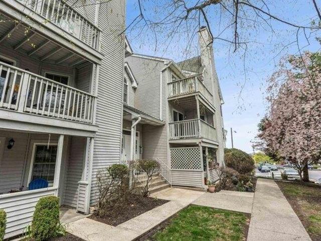 house with 2 bedroom, Paterson NJ DLS101800650