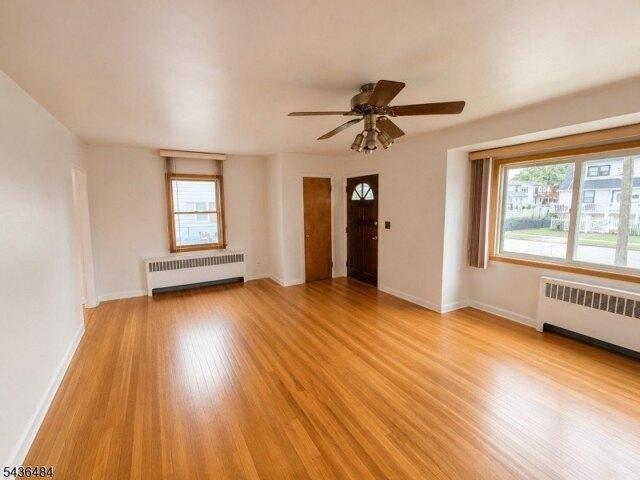 house with 2 bedroom, Paterson NJ DS104374251