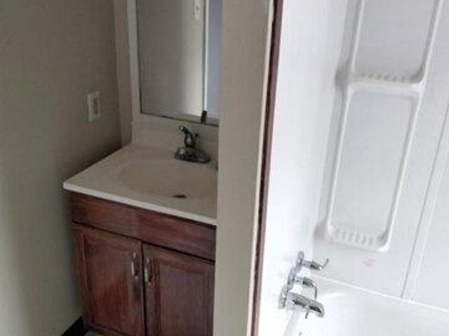house with 2 bedroom, Paulsboro NJ ES105632121