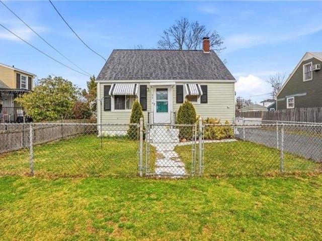 house with 2 bedroom, Pawtucket RI DS102369833