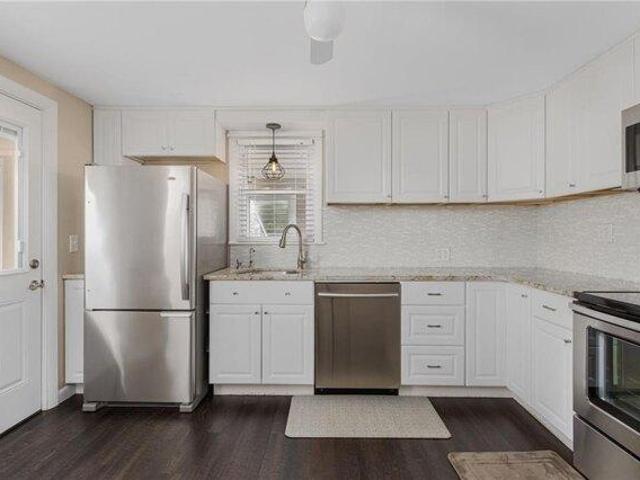house with 2 bedroom, Pawtucket RI ES103664258