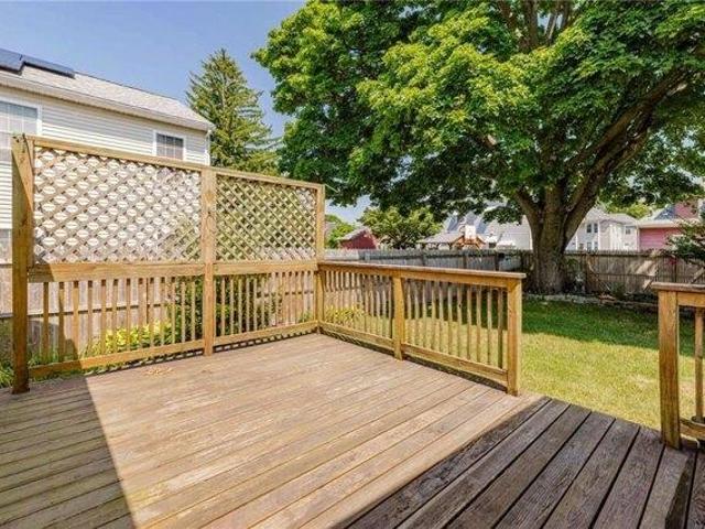 house with 2 bedroom, Pawtucket RI ES103886892