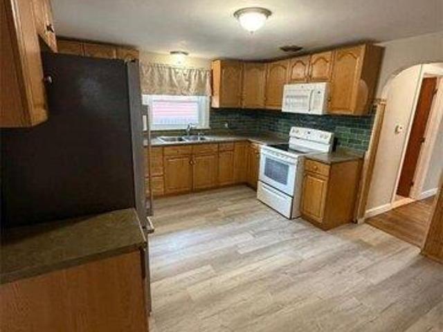 house with 2 bedroom, Pawtucket RI ES103019870