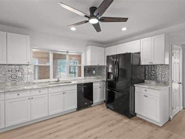 house with 2 bedroom, Pawtucket RI ES103247806