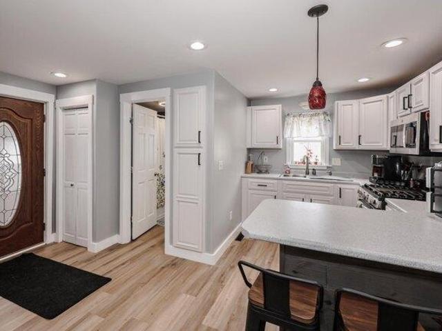 house with 2 bedroom, Pembroke NH DS101897504