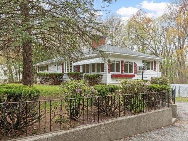 house with 2 bedroom, Pepperell MA DLS102779937