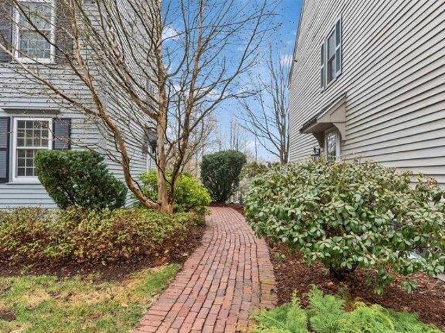 house with 2 bedroom, Peterborough NH DS102409972
