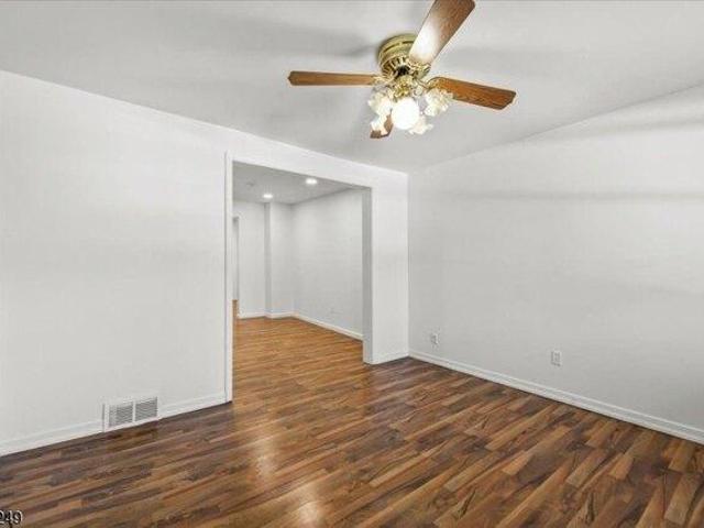 house with 2 bedroom, Phillipsburg NJ DS102560934