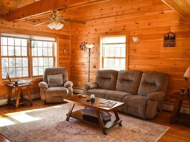 house with 2 bedroom, Pittsburg NH ES102825721