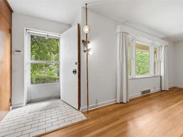 house with 2 bedroom, Pittsburgh PA ES104908056