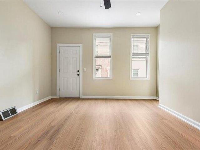 house with 2 bedroom, Pittsburgh PA ES103600990