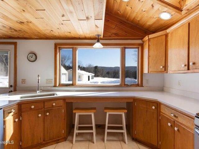 house with 2 bedroom, Pittsfield MA DLS103018913