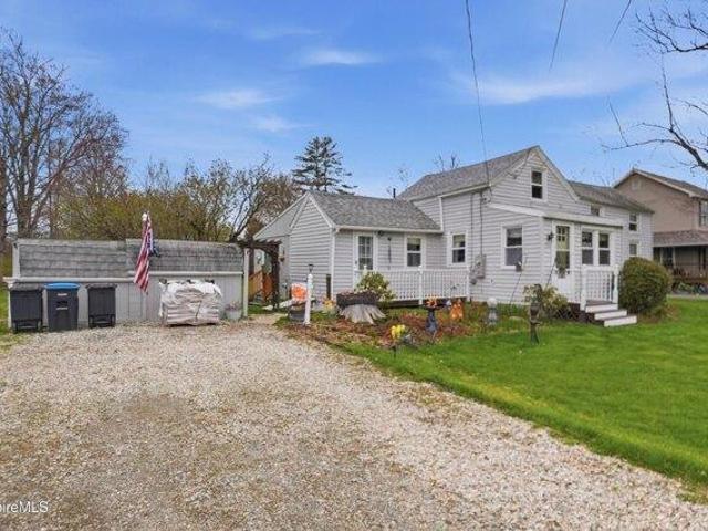 house with 2 bedroom, Pittsfield MA DLS103037901