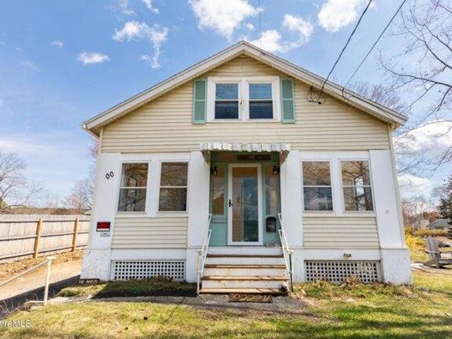 house with 2 bedroom, Pittsfield MA DS102562514