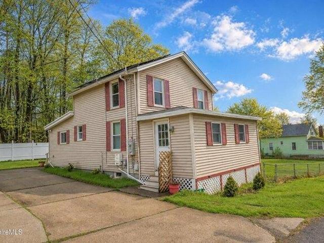 house with 2 bedroom, Pittsfield MA DS103662466