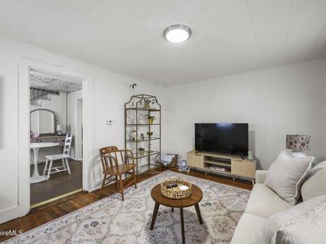 house with 2 bedroom, Pittsfield MA ES105040740