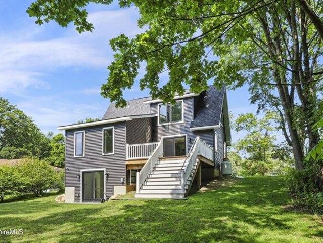 house with 2 bedroom, Pittsfield MA ES105081589