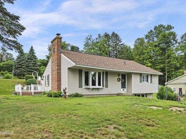 house with 2 bedroom, Pittsfield MA ES105117599